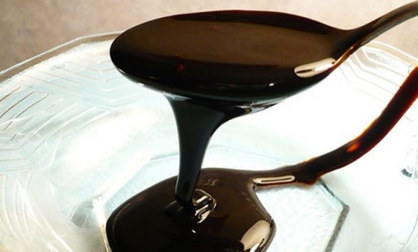 6 benefícios do melaço preto para saúde | Dicas de Saúde