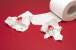 10 principais causas de sangue nas fezes | Dicas de Saúde
