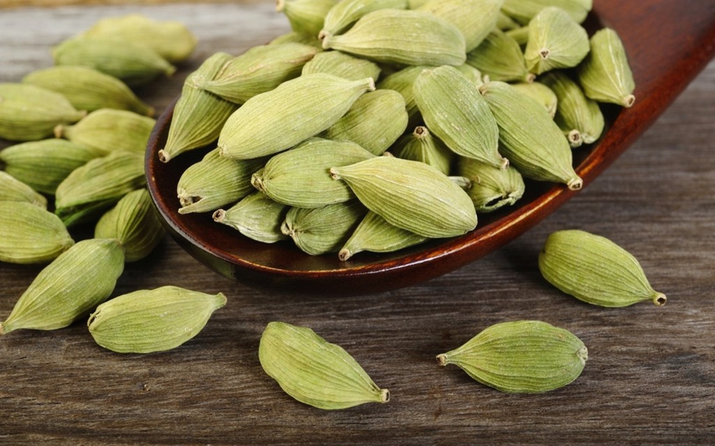 6 benefícios do chá de cardamomo para saúde | Dicas de Saúde